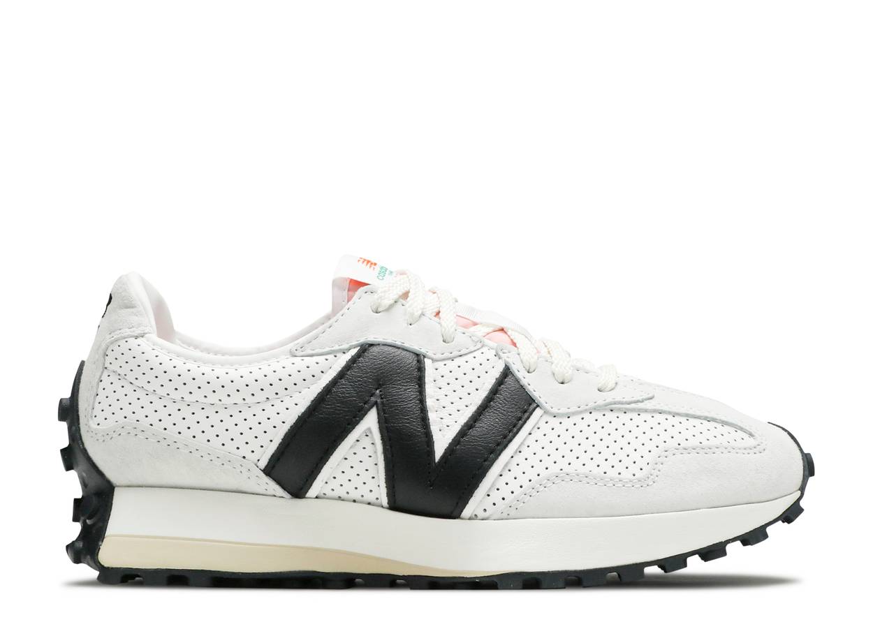 New Balance 327 Casablanca Black Logo – Coproom